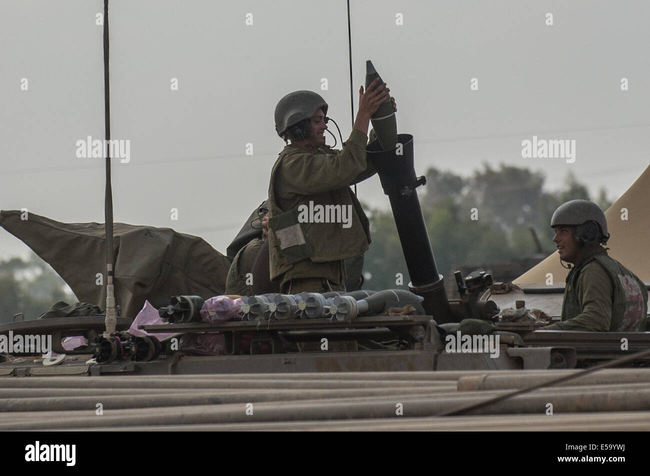 Mortar operation hi-res stock photography and images - Alamy