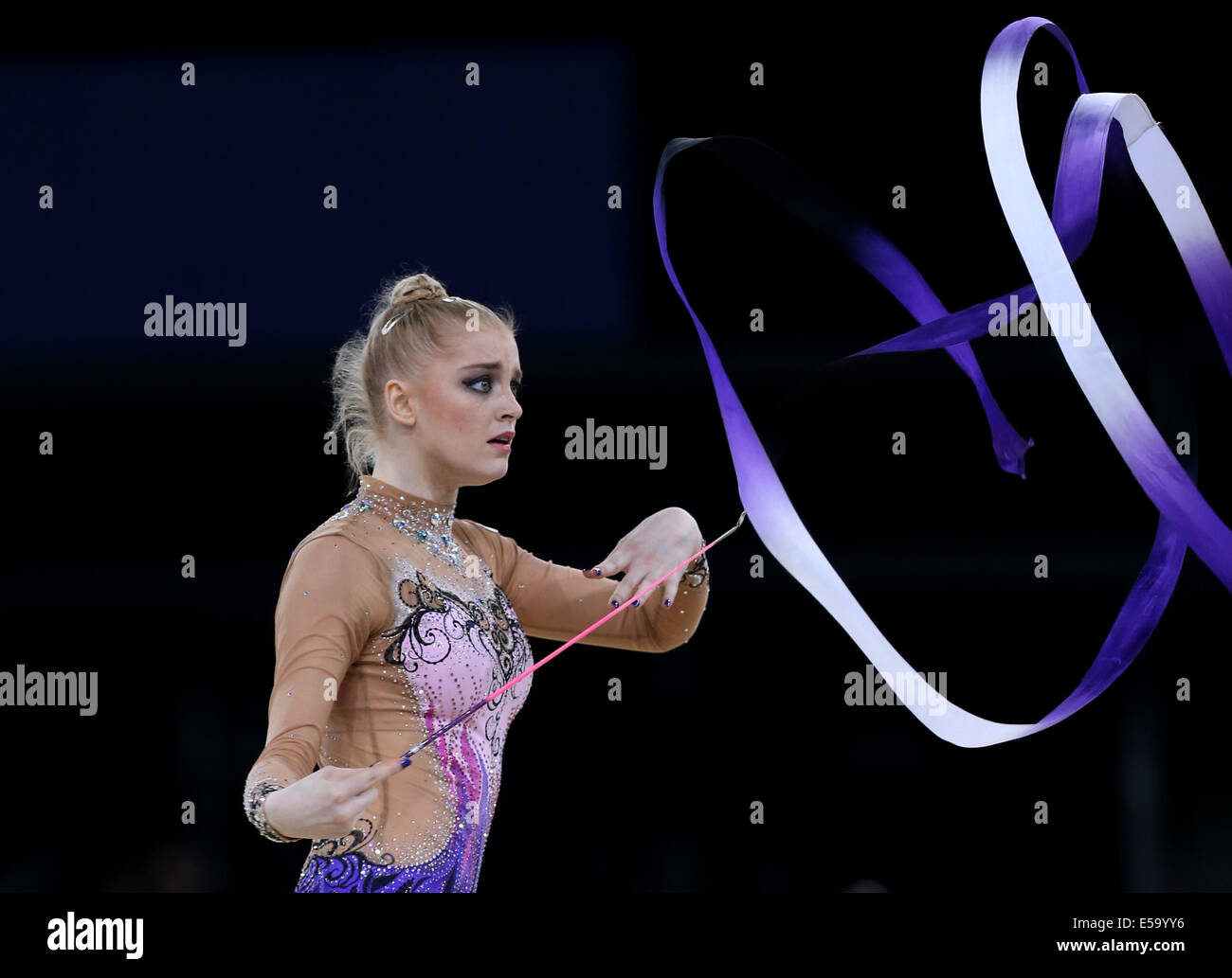 Glasgow, Scotland. 24th July, 2014. Rebecca Bee of Scotland competes ...