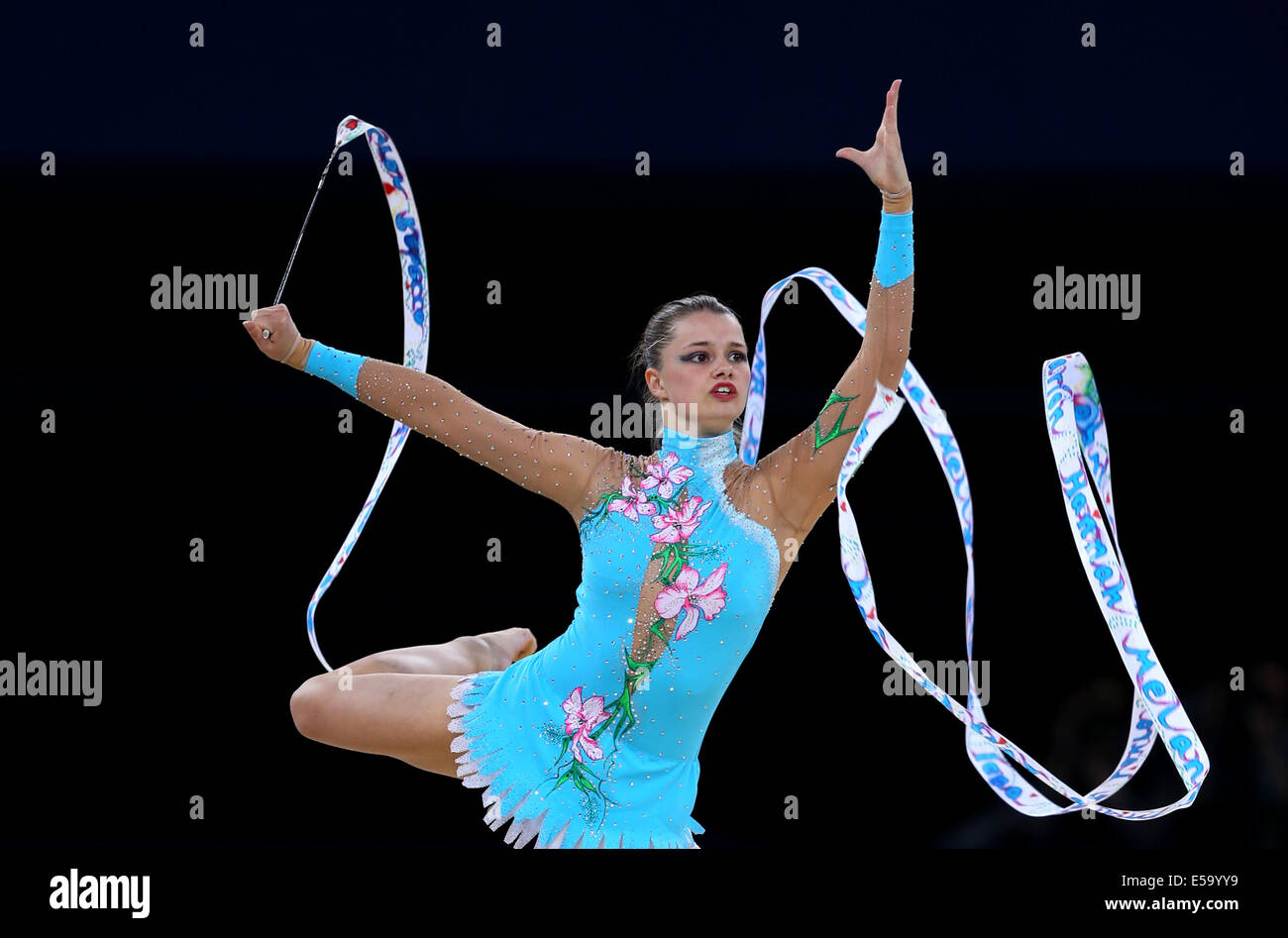 Glasgow, Scotland. 24th July, 2014. Victoria Clow of Scotland competes ...
