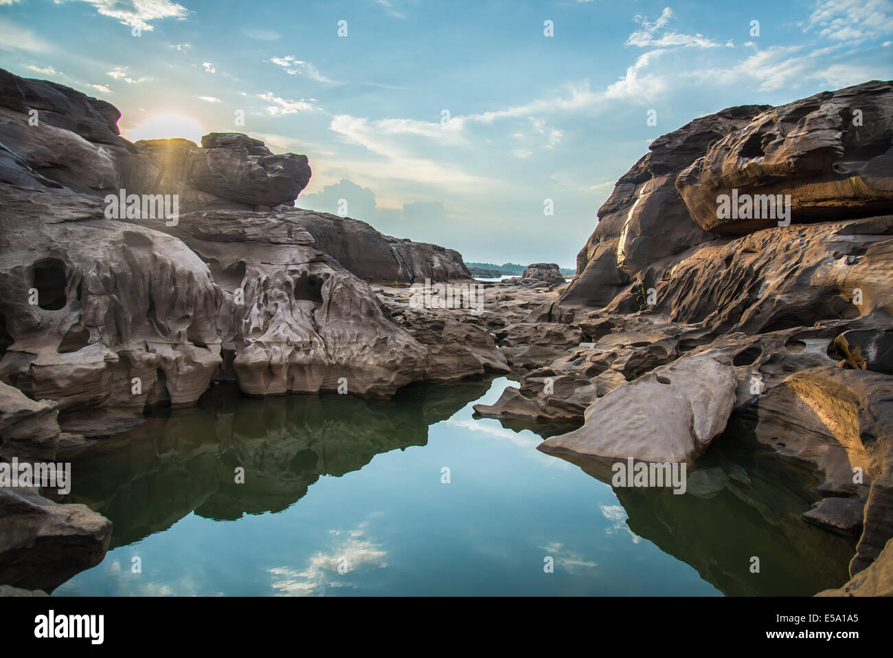 Sam pan hi-res stock photography and images - Alamy