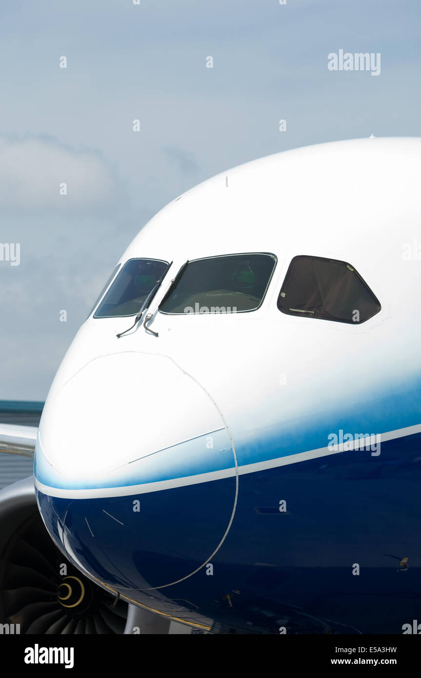 Cockpit windows hi-res stock photography and images - Alamy