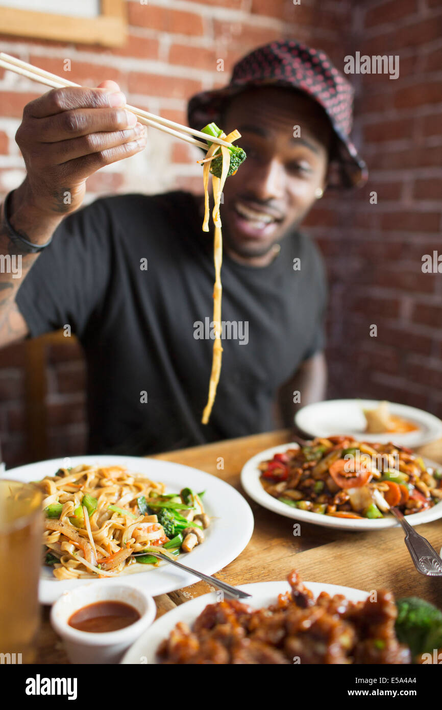 African eating hi-res stock photography and images - Alamy