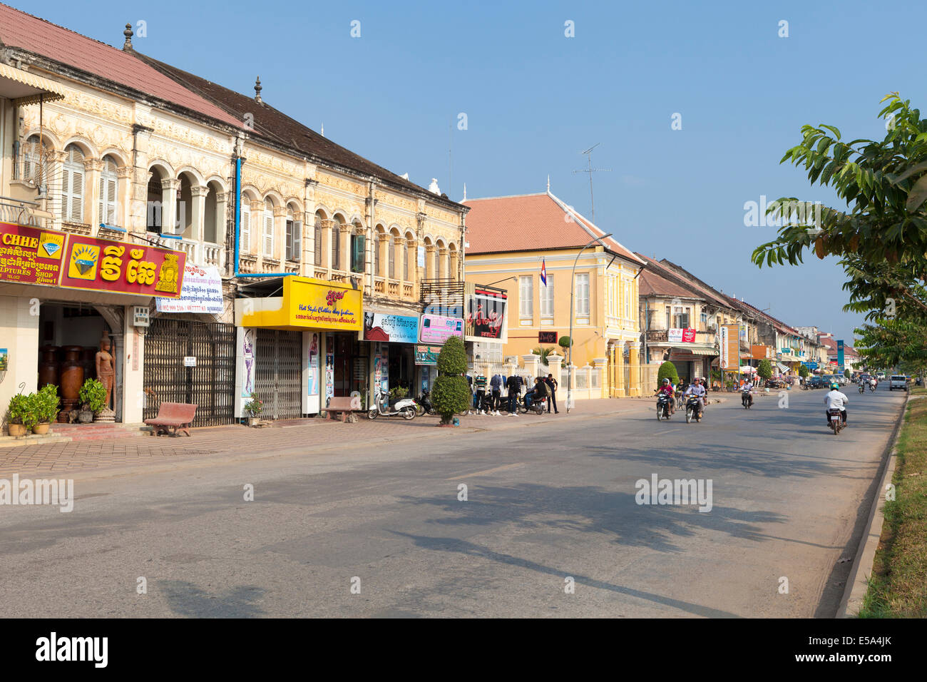 Battambang architecture hi-res stock photography and images - Alamy