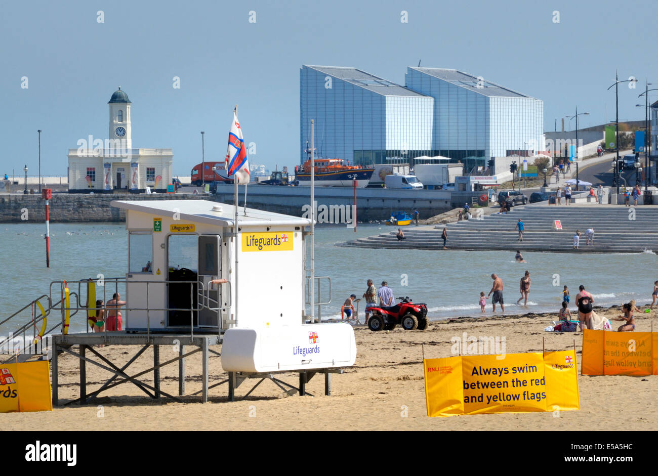 Margate, Kent, England, UK. Turner Contemporary art gallery (2011) seen ...
