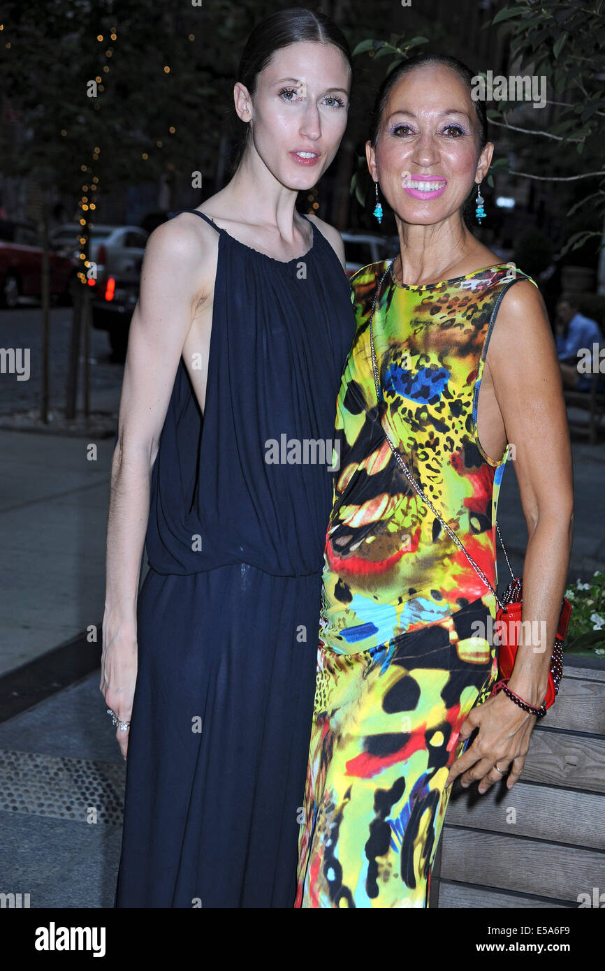 Anna cleveland and pat cleveland hi-res stock photography and images ...