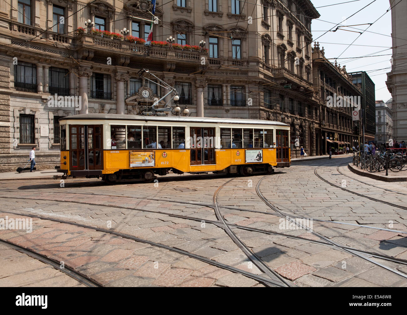 Tram system in milan hi-res stock photography and images - Alamy