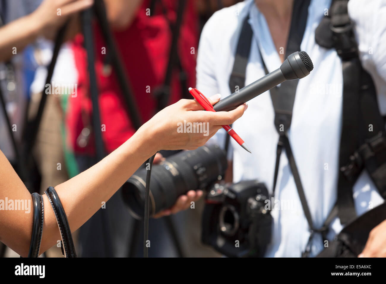 Microphone. Press interview Stock Photo - Alamy