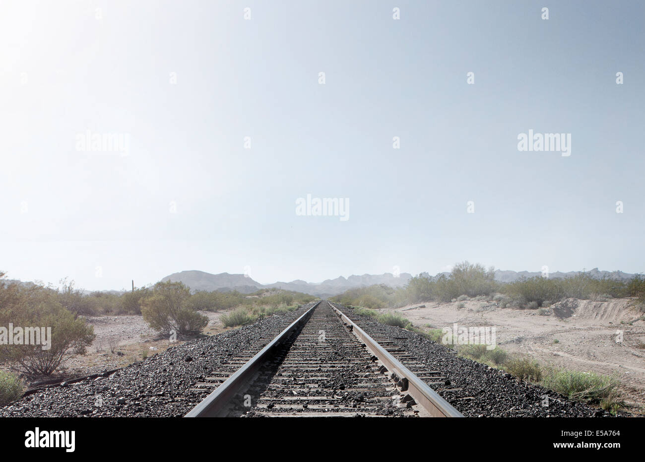 Train tracks hi-res stock photography and images - Alamy