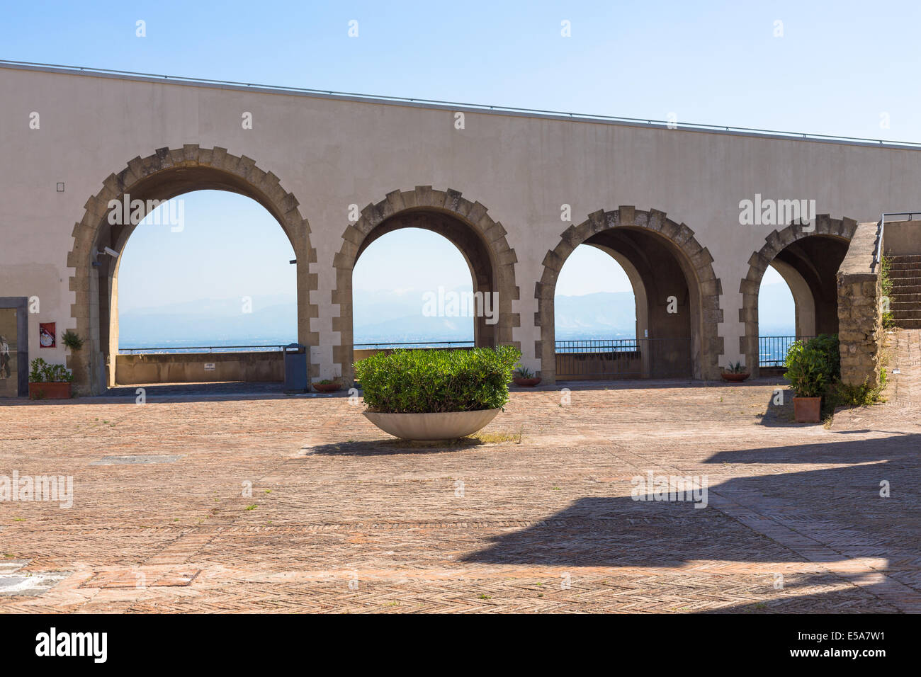 Castel sant’elmo naples italy hi-res stock photography and images - Alamy