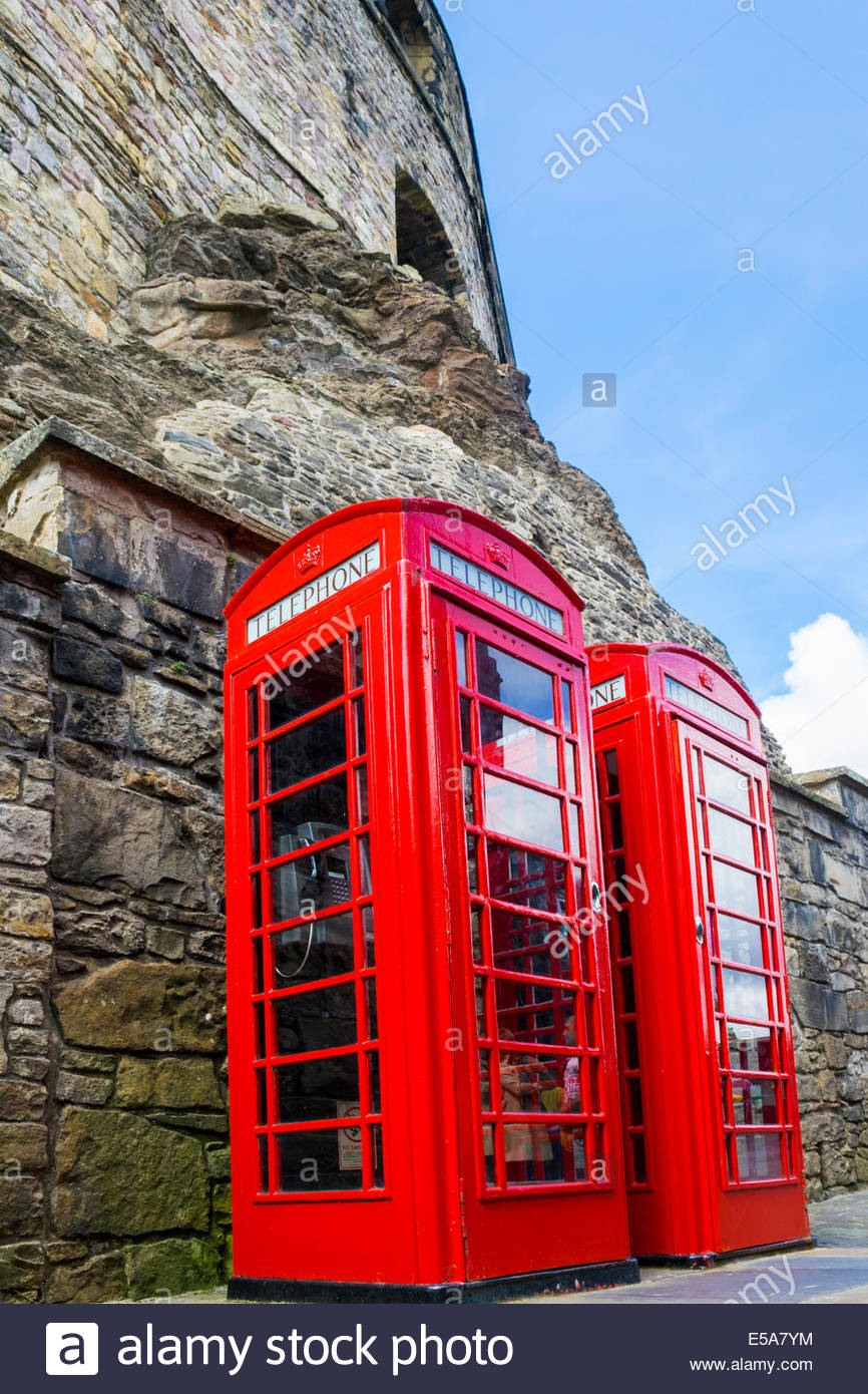 Red Phone Box Scotland Stock Photos & Red Phone Box Scotland Stock ...