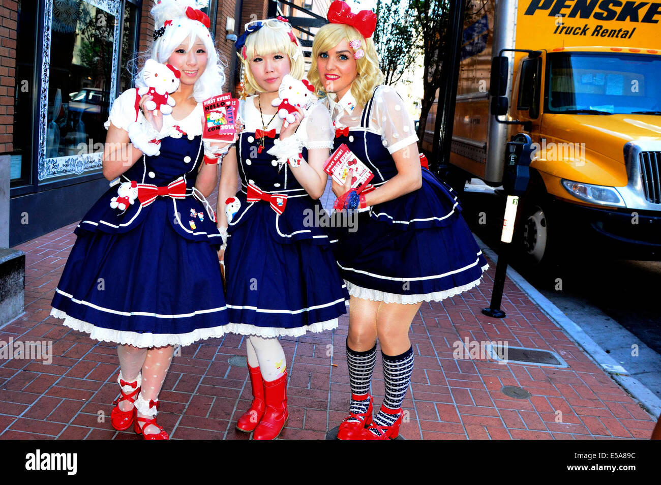 San Diego. 23rd July, 2014. Hello Kitty fans pose on July 23, 2014 ...