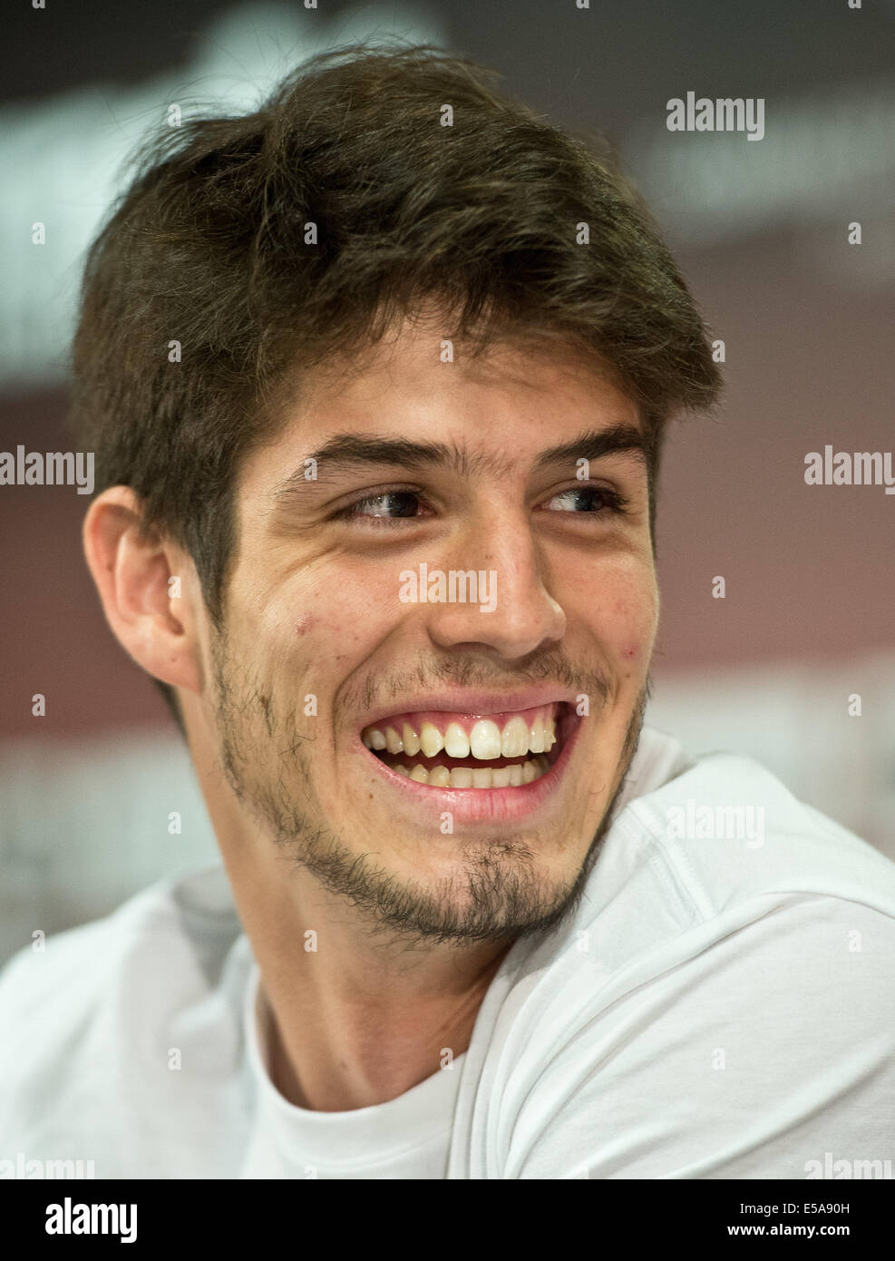 Brazil's Lucas Piazon is introduced as a new player for Bundesliga ...