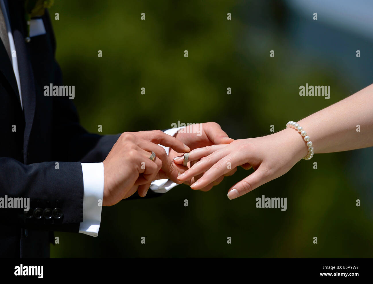 Exchanging view hi-res stock photography and images - Alamy