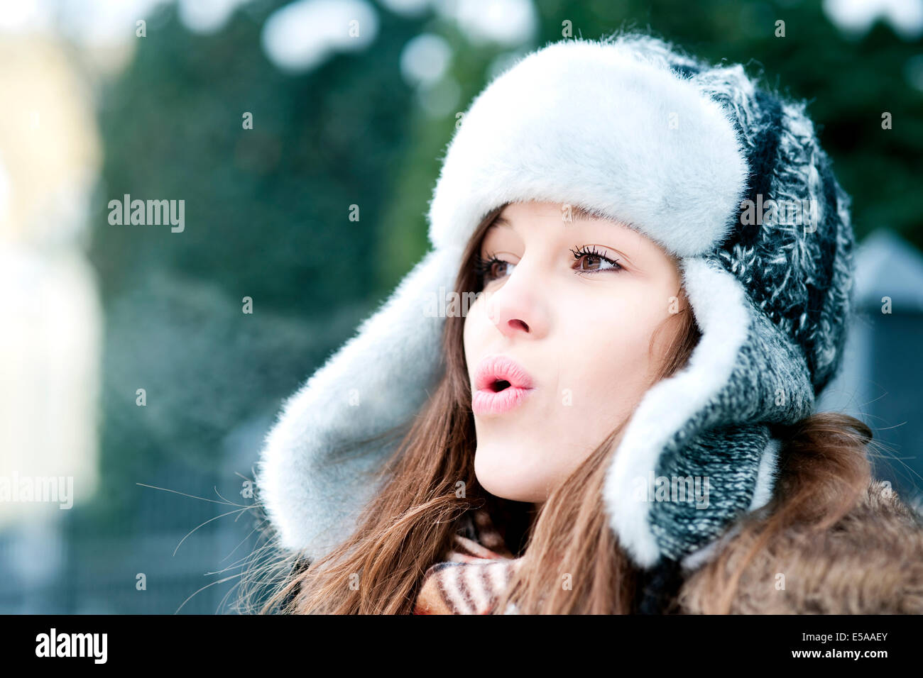 Woman head scarf blowing hi-res stock photography and images - Alamy