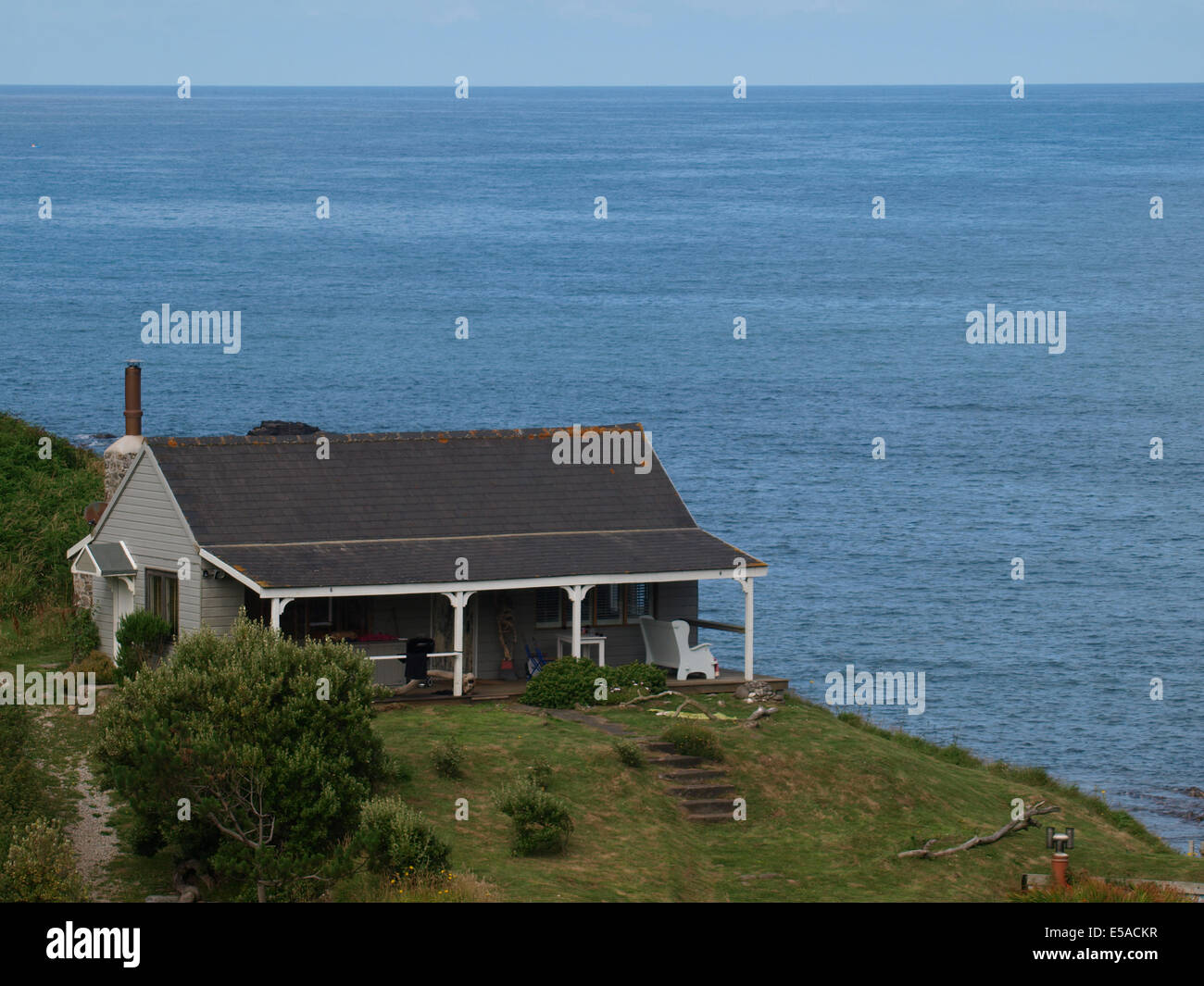 Cabin beside the sea, Millock, Bude, Cornwall, UK Stock Photo - Alamy