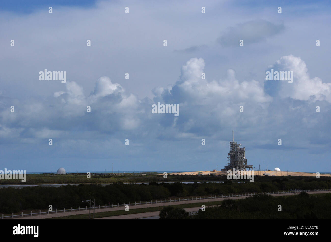 Nasa launch landscape hi-res stock photography and images - Alamy