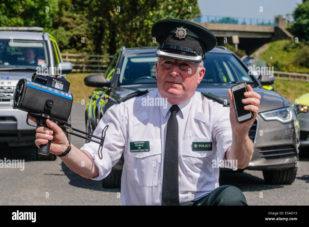 Police using speed camera uk hi-res stock photography and images - Alamy