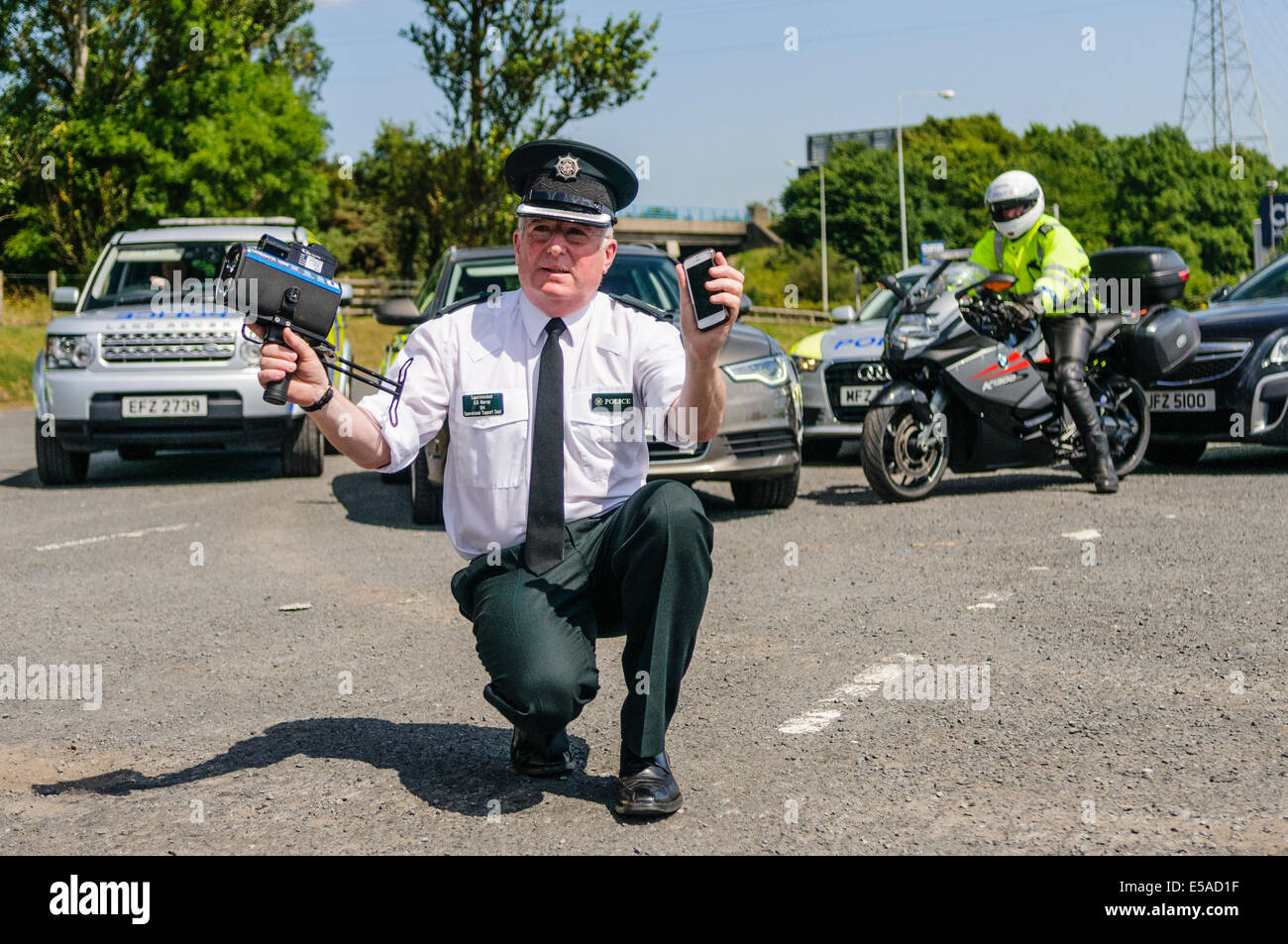 Police using speed camera uk hi-res stock photography and images - Alamy