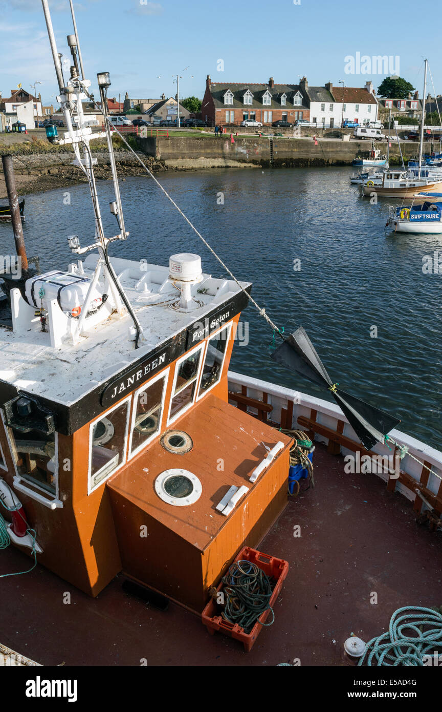 Fishing trawler at the harbour Port Seton, East Lothian Stock Photo - Alamy