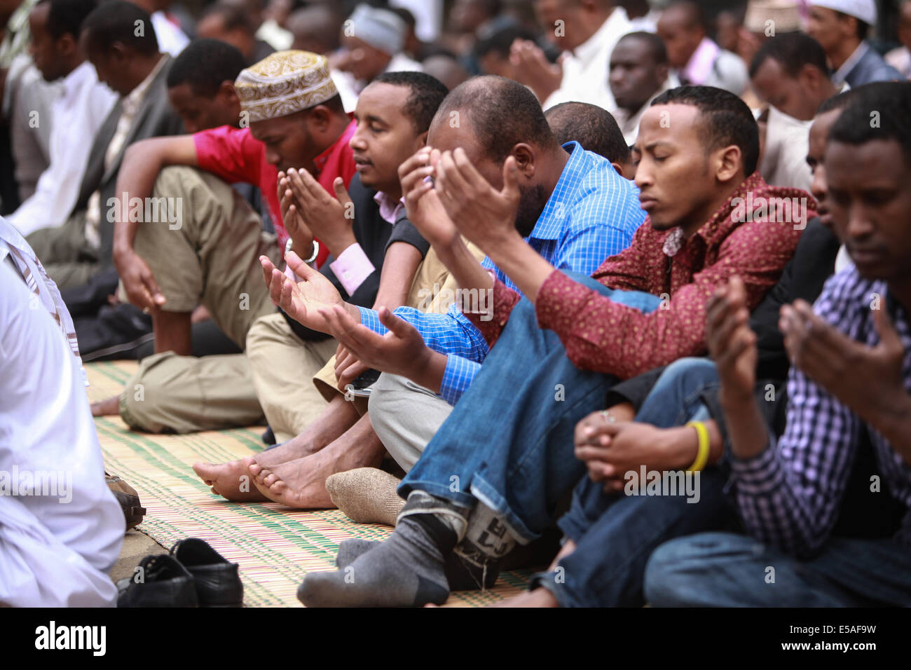 Nairobi, Kenya. 25th July, 2014. Kenyan Muslims Faithfull pray at ...