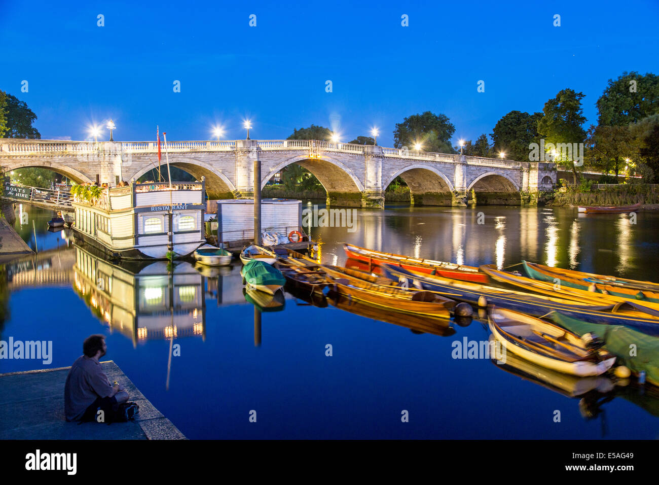 Richmond riverside at night hi-res stock photography and images - Alamy
