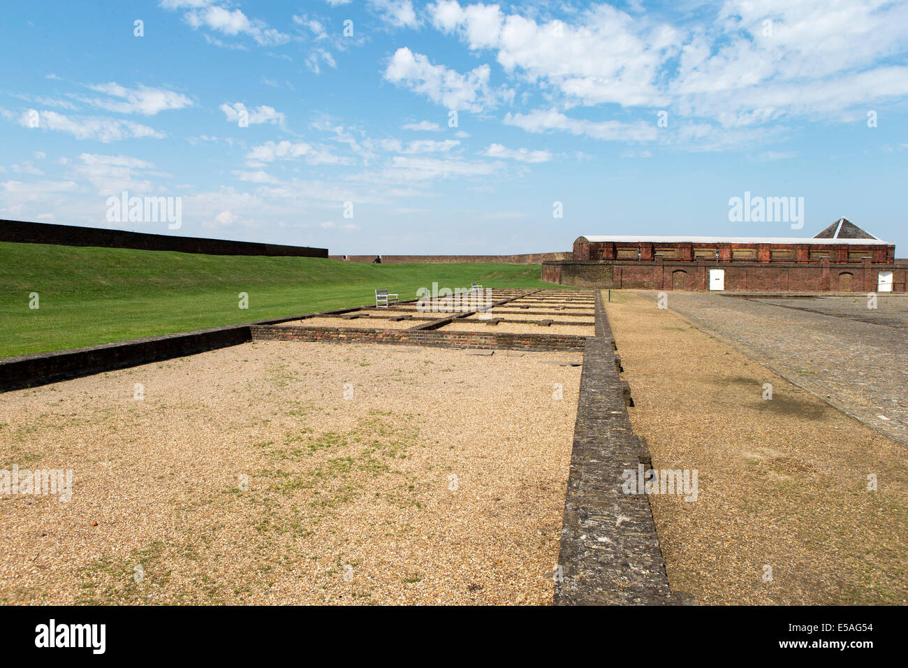 18th century gunpowder magazine hi-res stock photography and images - Alamy