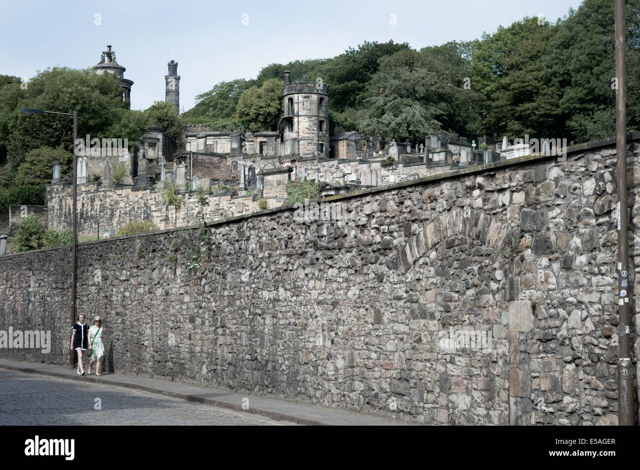 Calton Hill cemetery viewed from Calton Road, Edinburgh Stock Photo - Alamy