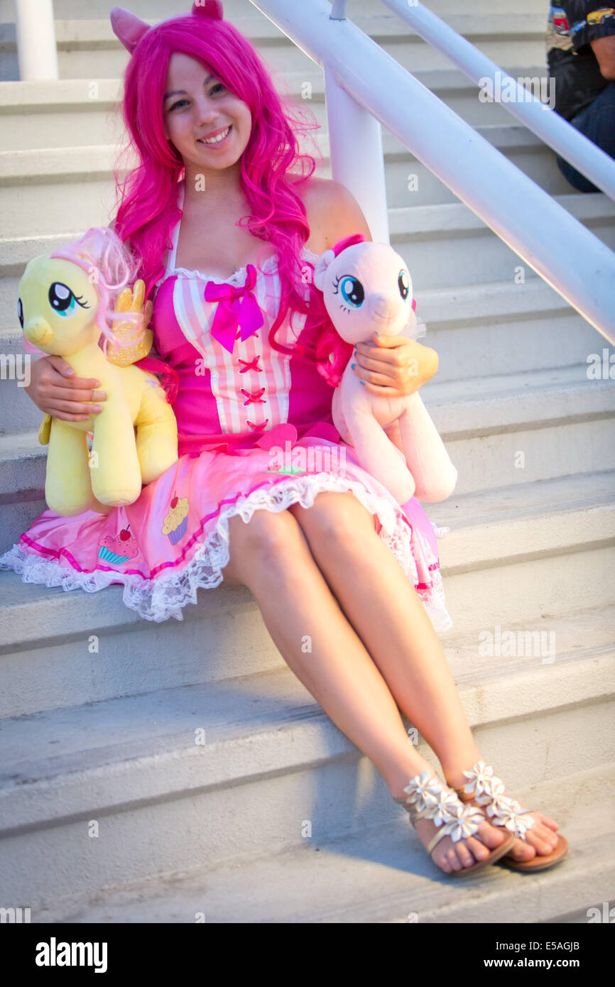 My Little Pony Cosplay Pinkie Pie My Little Pony Cosplay Pinkie Pie