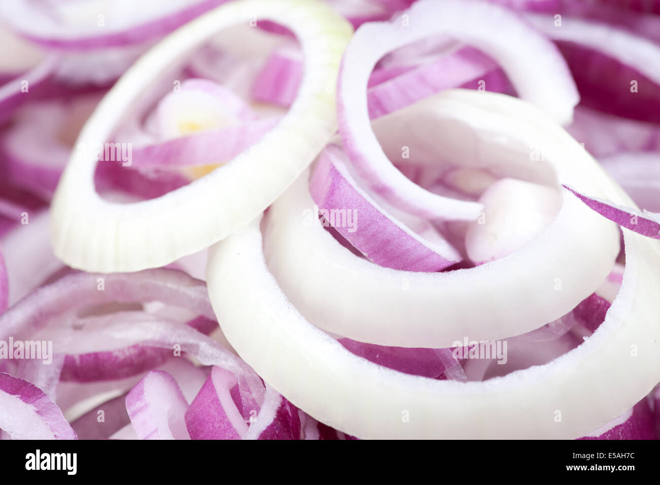 close up onions chopped in rings Stock Photo - Alamy