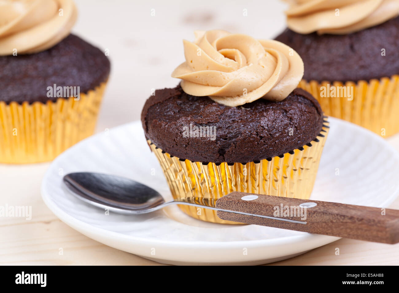 Plated brown hi-res stock photography and images - Alamy
