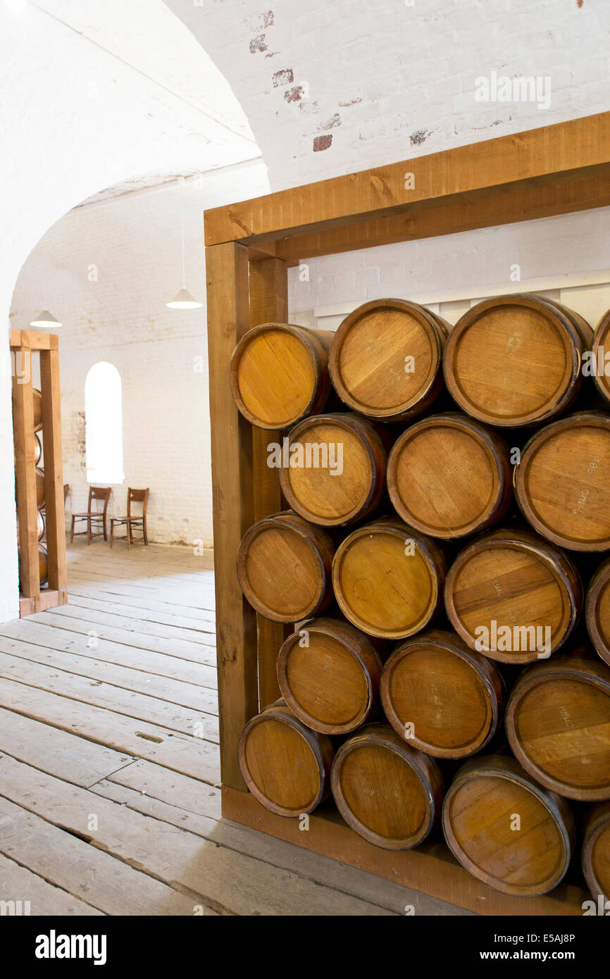 18th century gunpowder magazine hi-res stock photography and images - Alamy