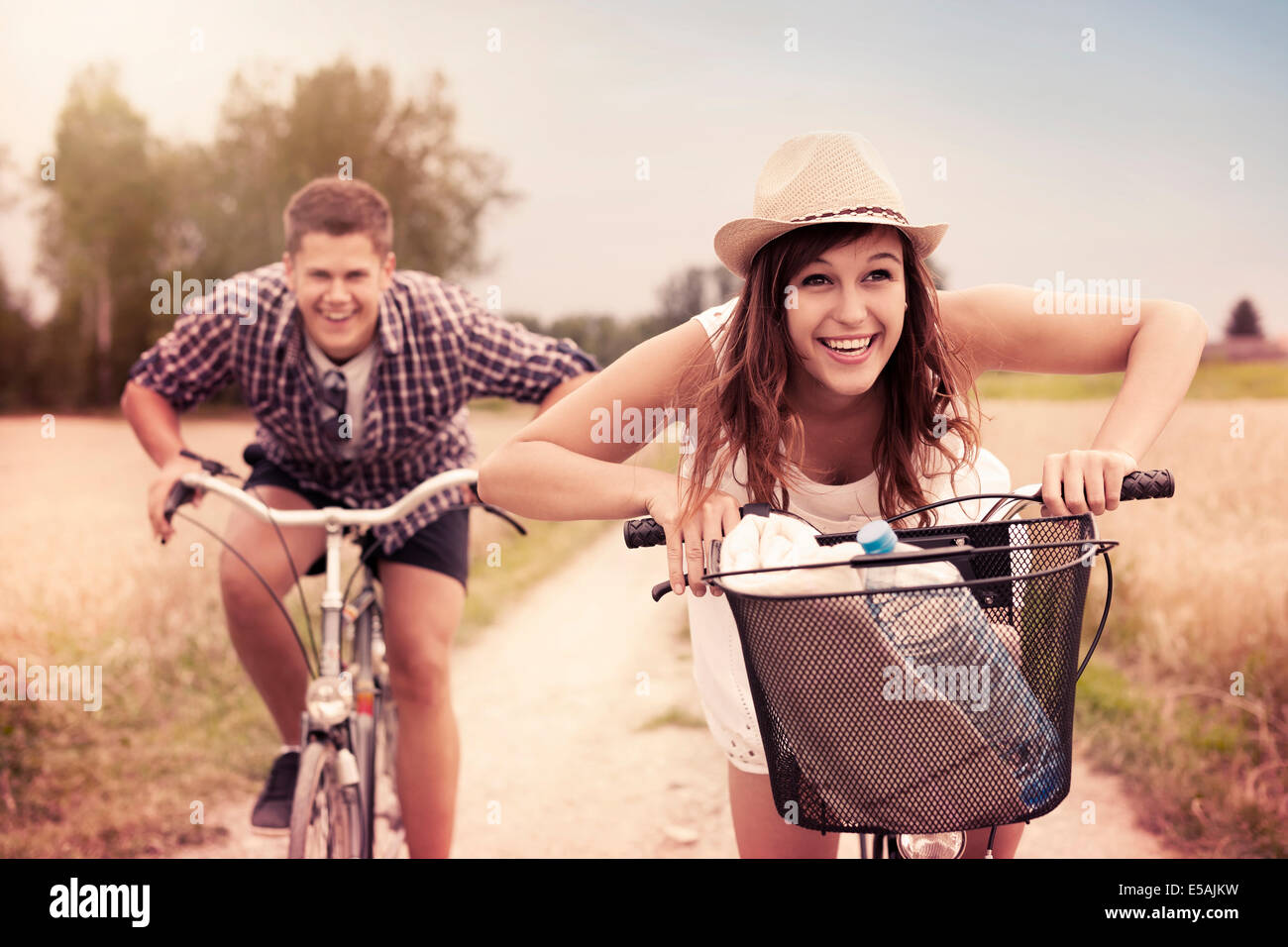 Couple racing bikes hi-res stock photography and images - Alamy
