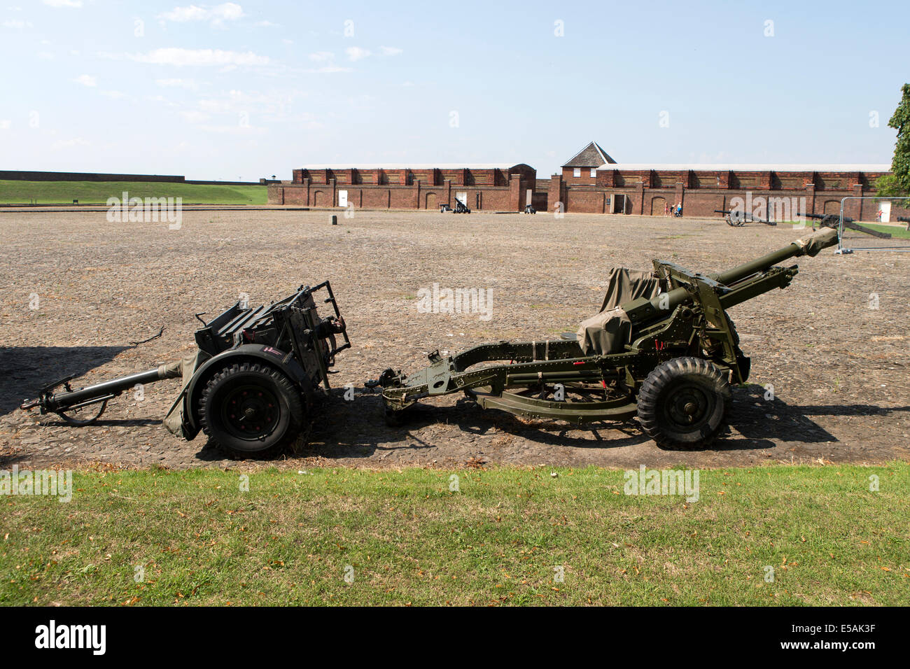 25 pounder hi-res stock photography and images - Alamy