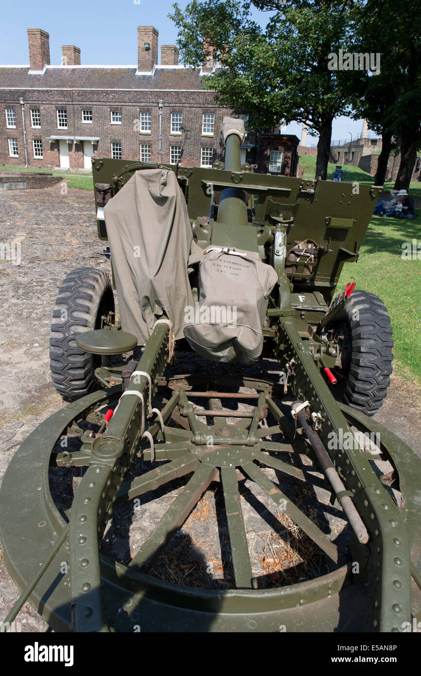25 pounder pound howitzer artillery gun on the parade ground at Tilbury ...