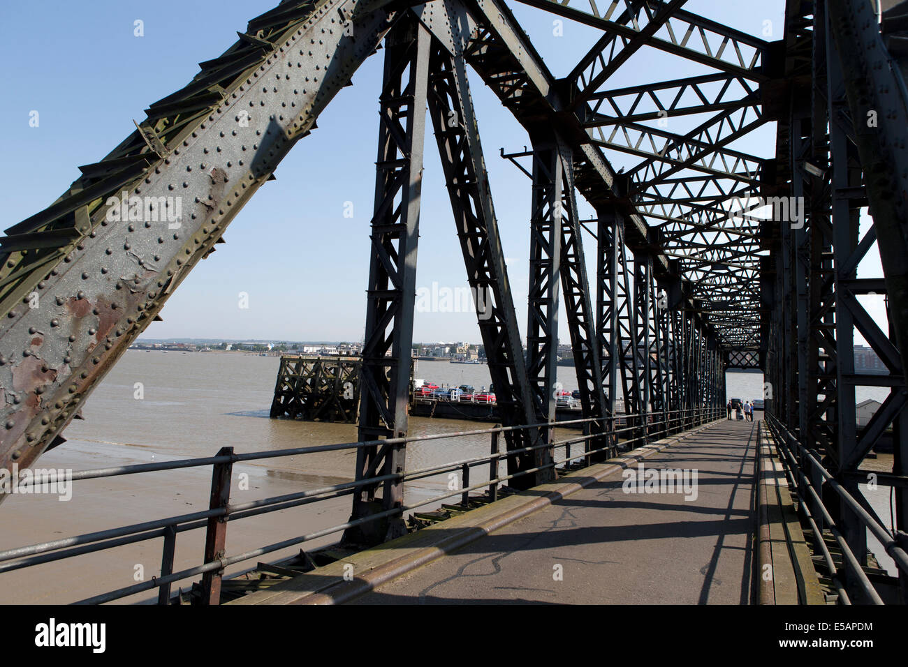 Tilbury Landing Stage Access Bridge. A Multiple Kingpost Truss Bridge ...
