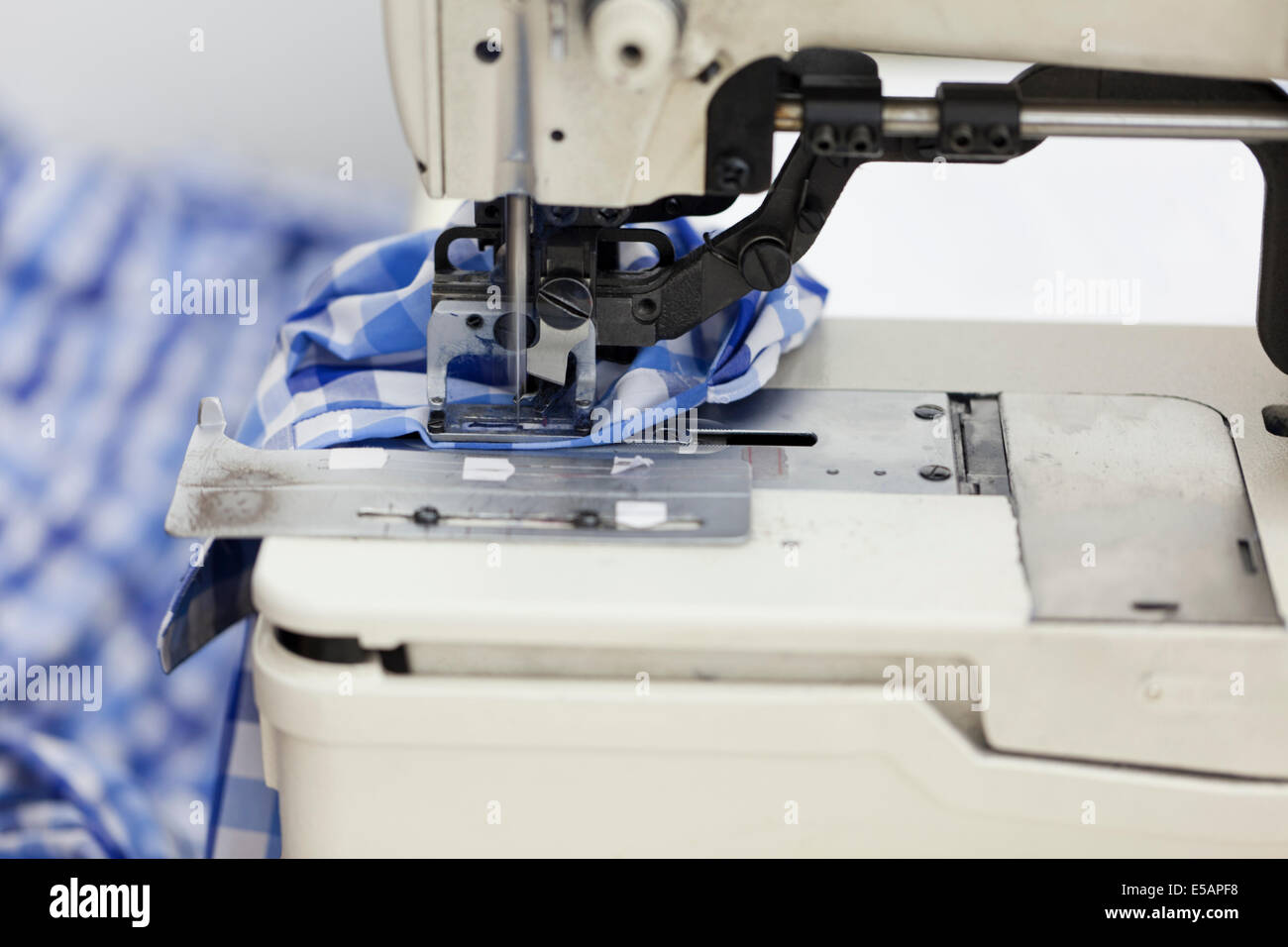 Blue sewing machine hi-res stock photography and images - Alamy
