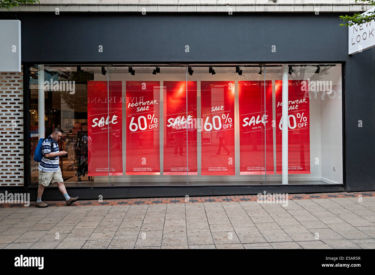 New look fashion store sale sign Nottingham Stock Photo - Alamy