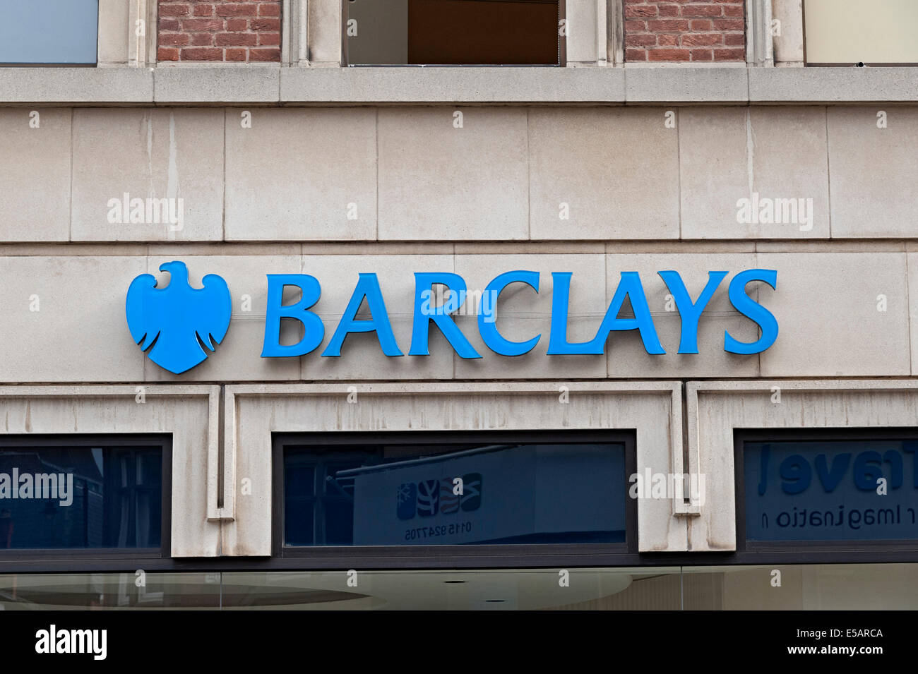 Structures atm hi-res stock photography and images - Alamy