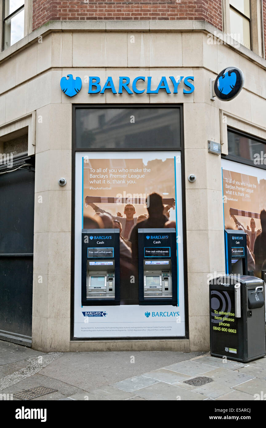 Bank branch uk women hi-res stock photography and images - Alamy
