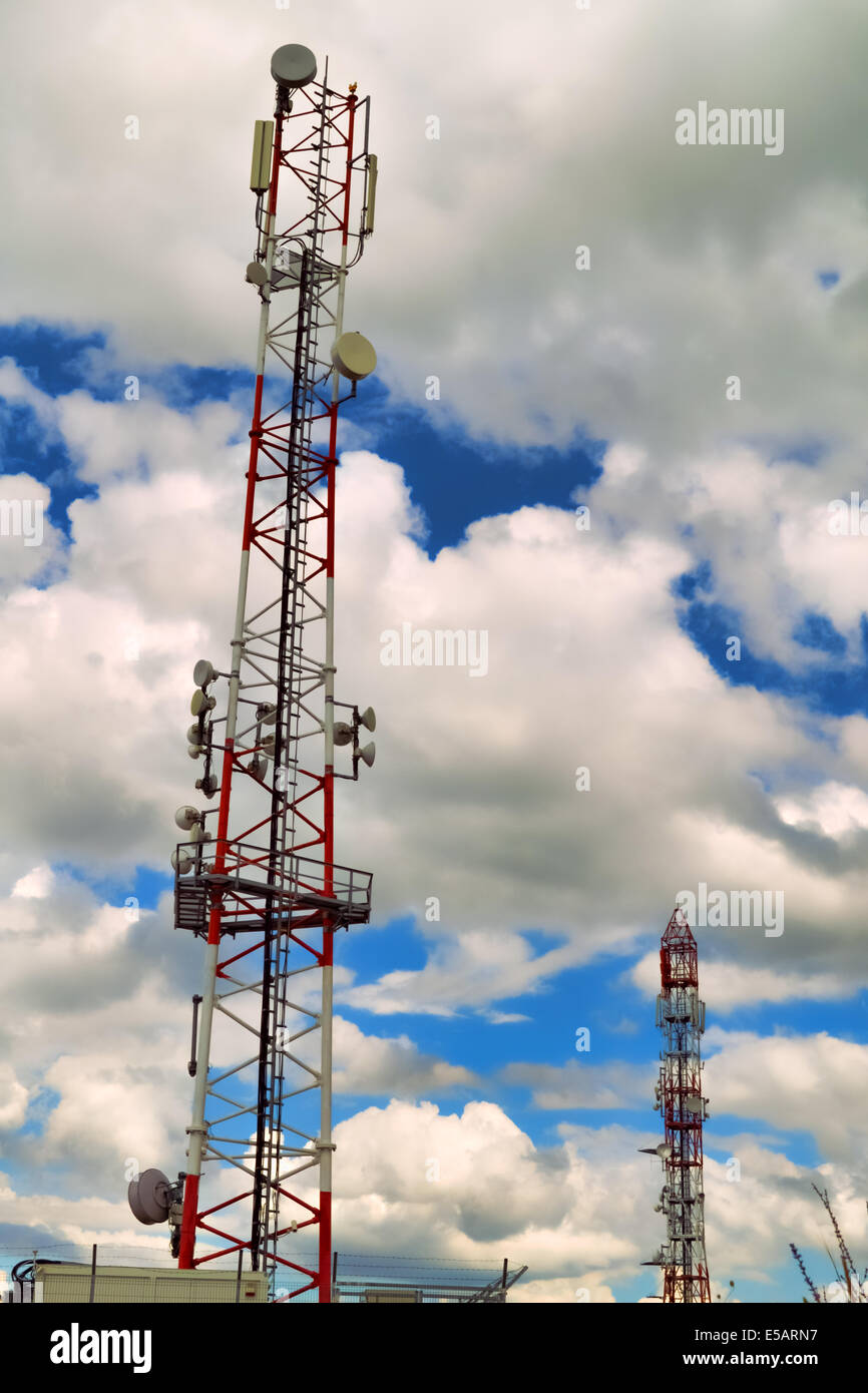 Microwave radio link antenna hi-res stock photography and images - Alamy