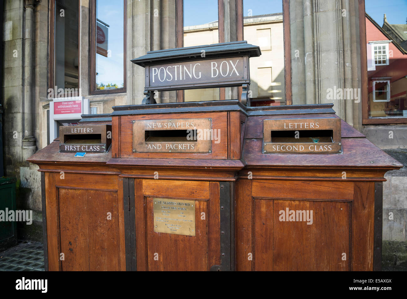 Old fashioned wooden post box oxford hi-res stock photography and ...