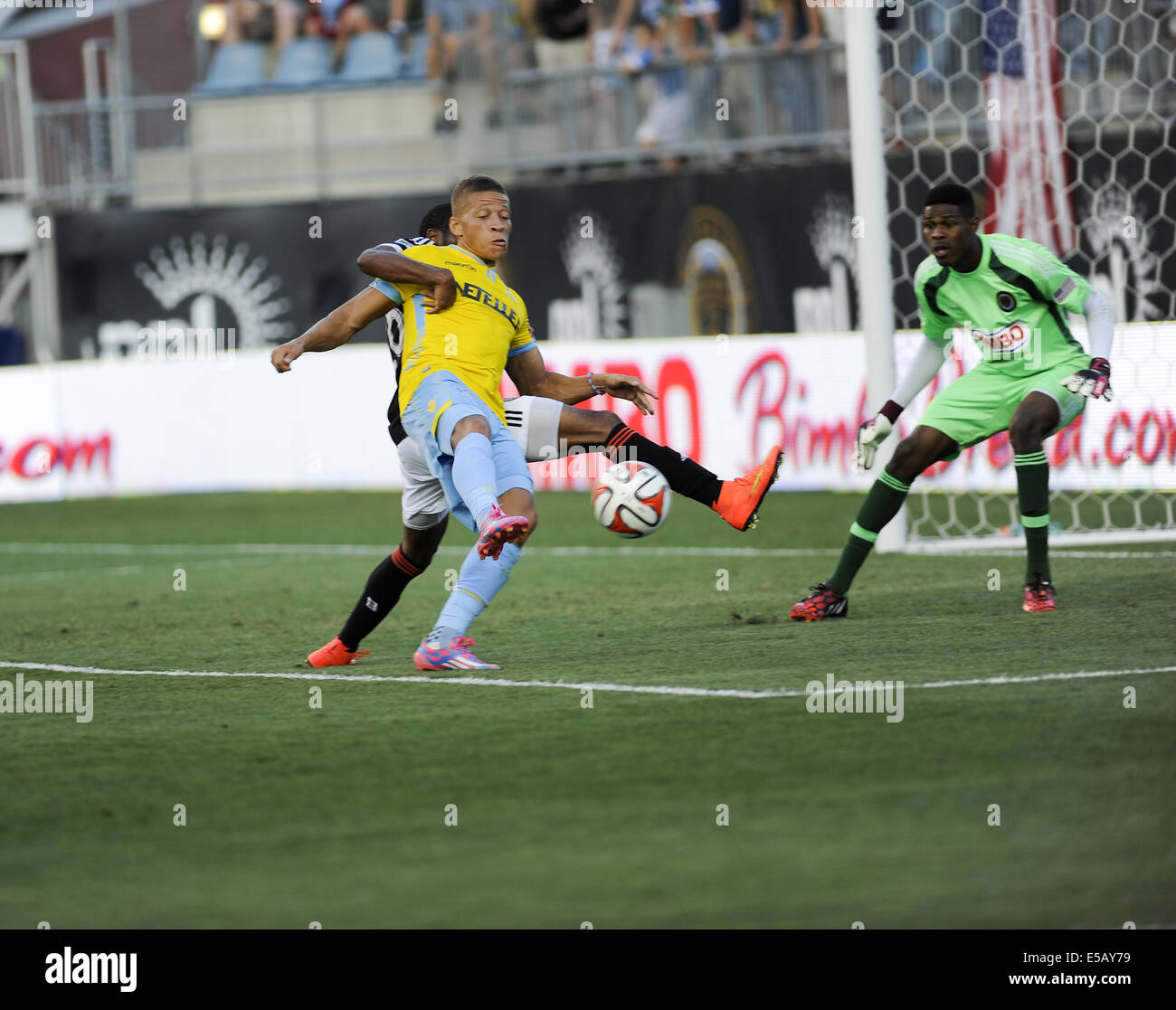 Palace won match 1 0 hi-res stock photography and images - Alamy