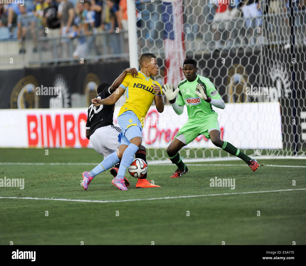 Palace won match 1 0 hi-res stock photography and images - Alamy