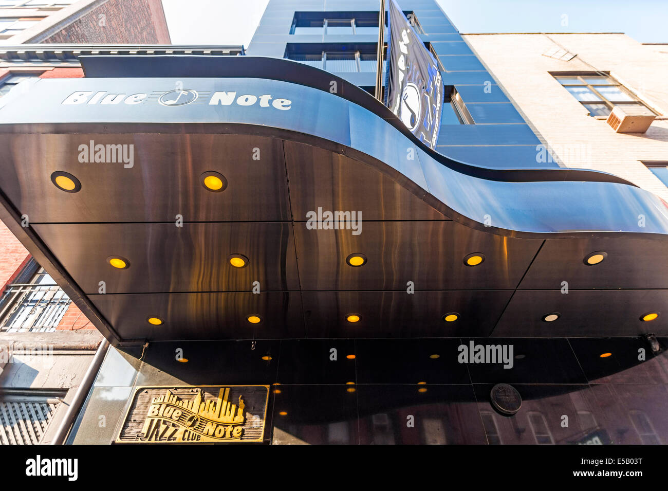 Marquee club hi-res stock photography and images - Alamy