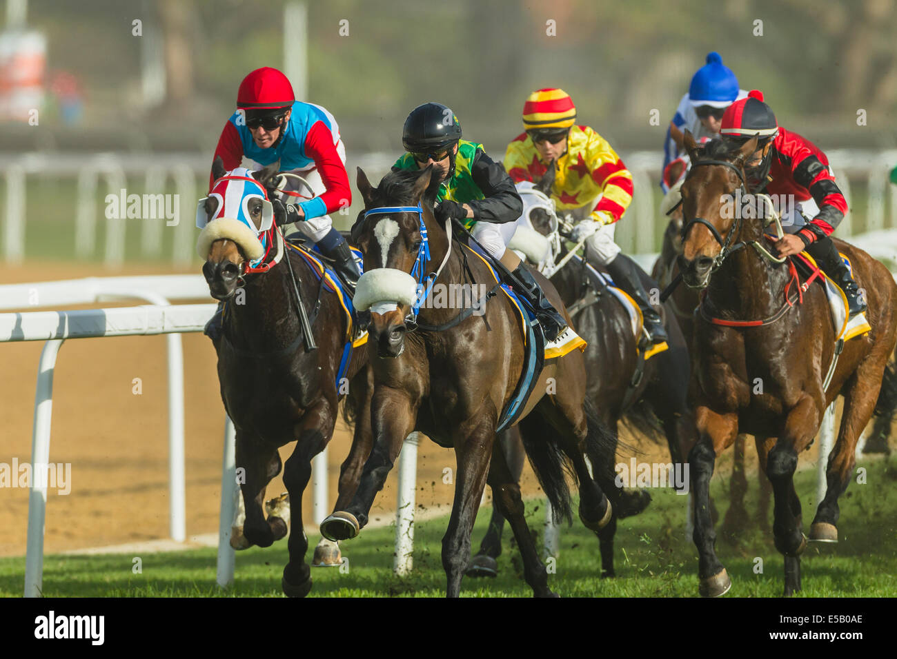 Racing jockeys hi-res stock photography and images - Alamy