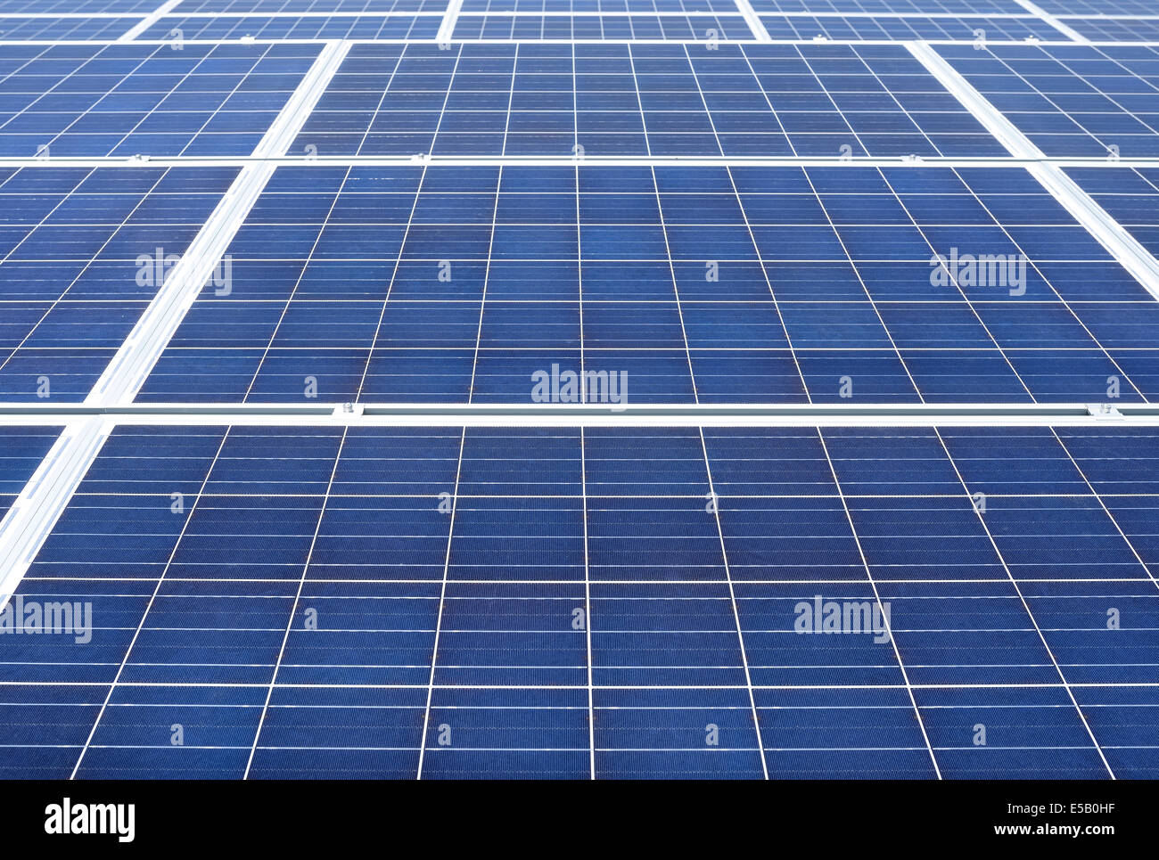 Solar energy panels hi-res stock photography and images - Alamy