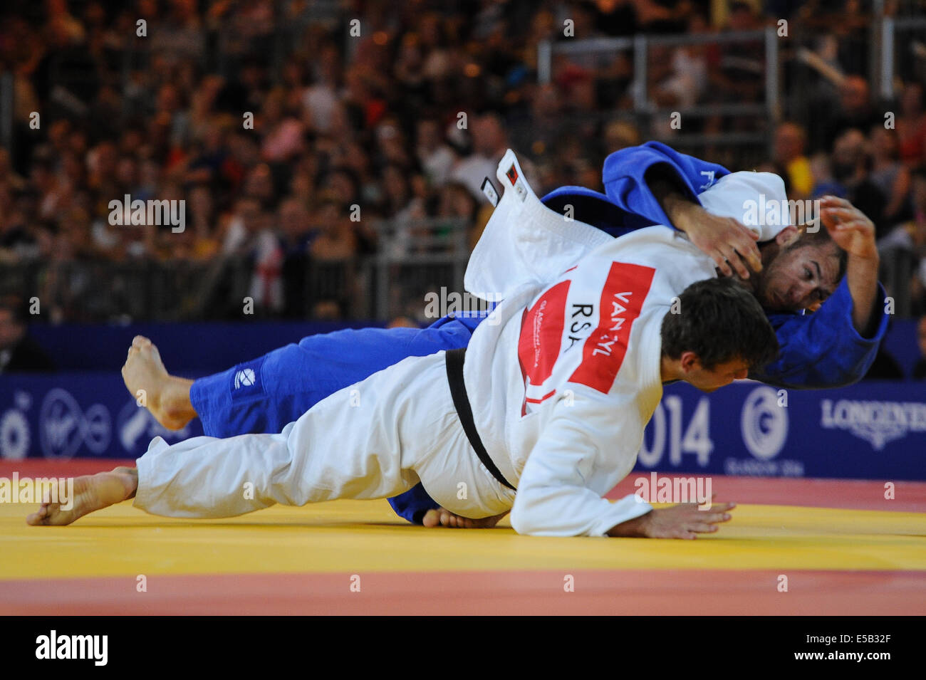 Glasgow, Scotland, UK. 25th July, 2014. Jacques van Zyl of South Africa ...