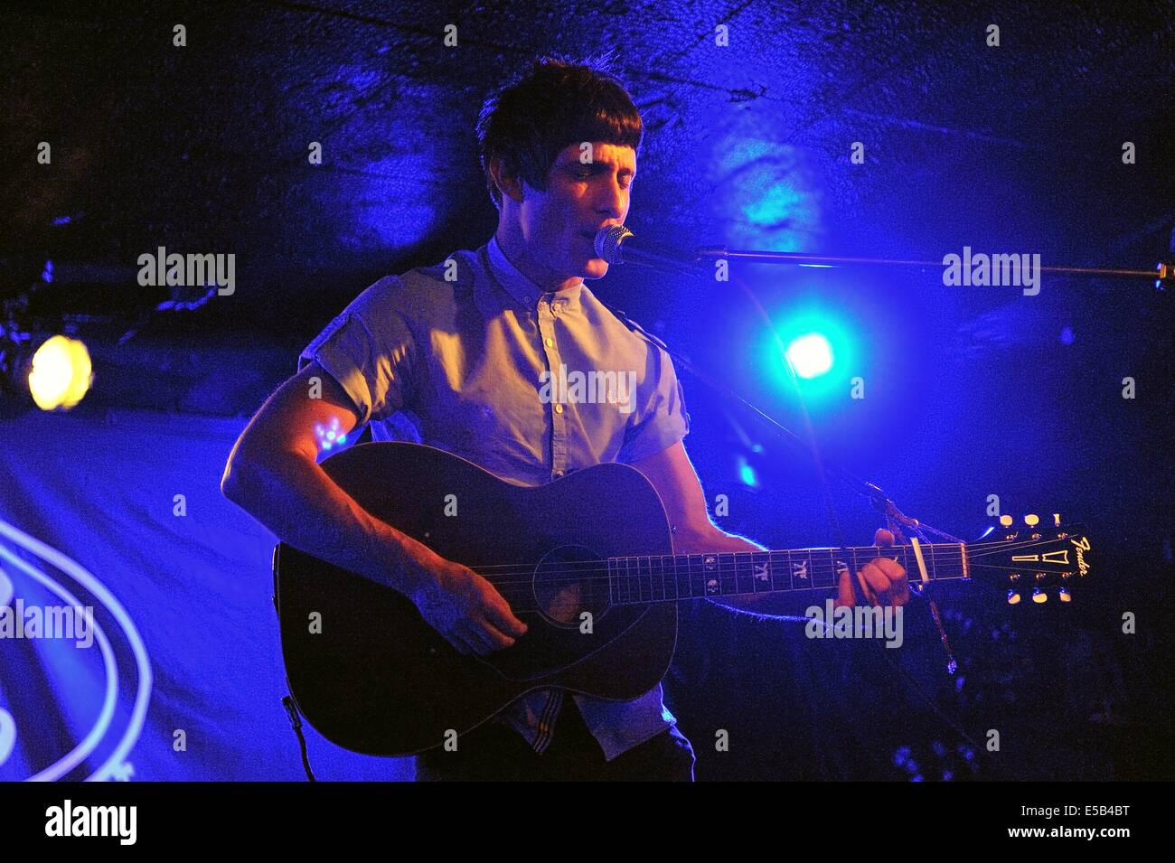 Gerry cinnamon hi-res stock photography and images - Alamy