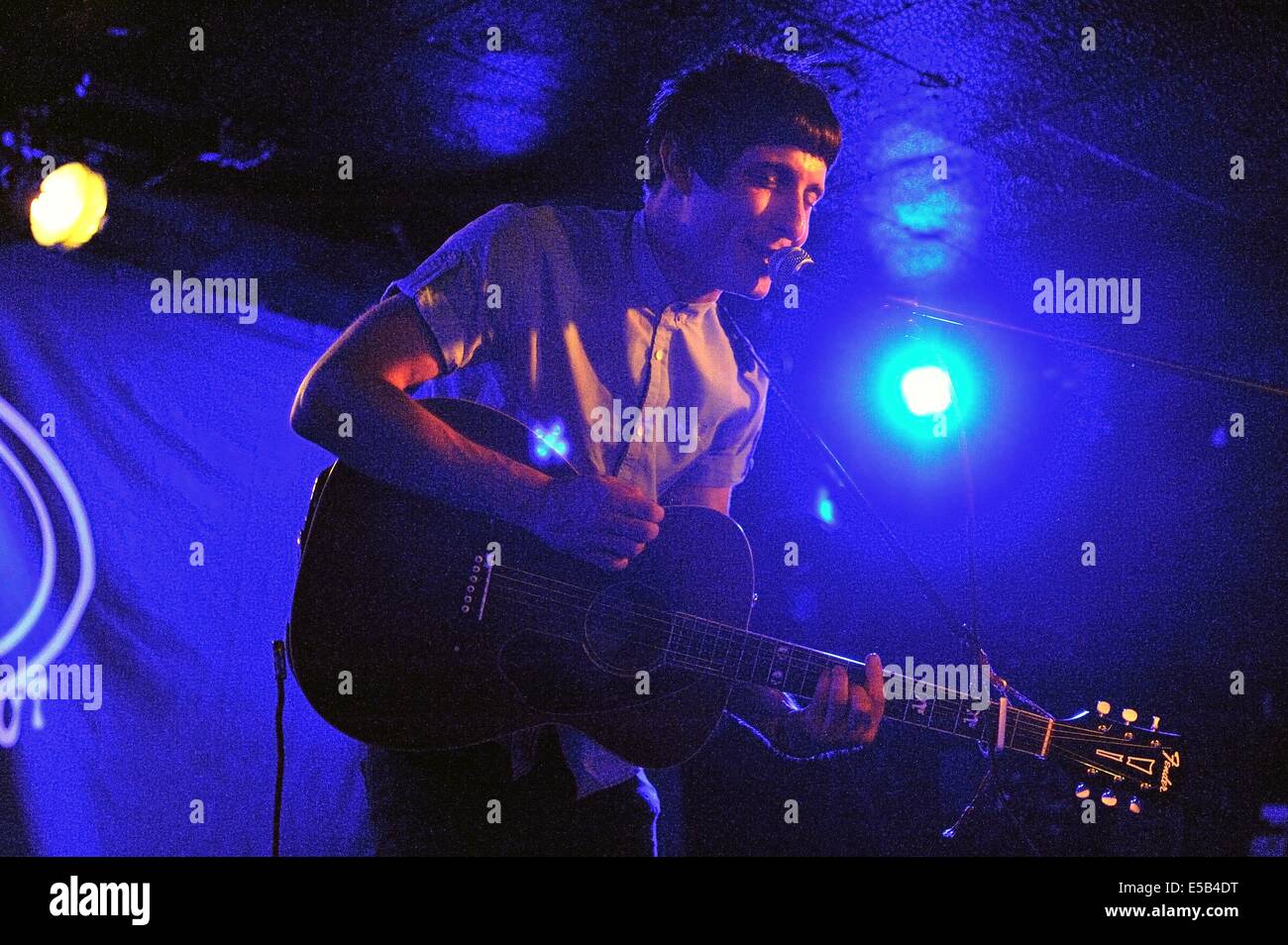 Gerry cinnamon hi-res stock photography and images - Alamy