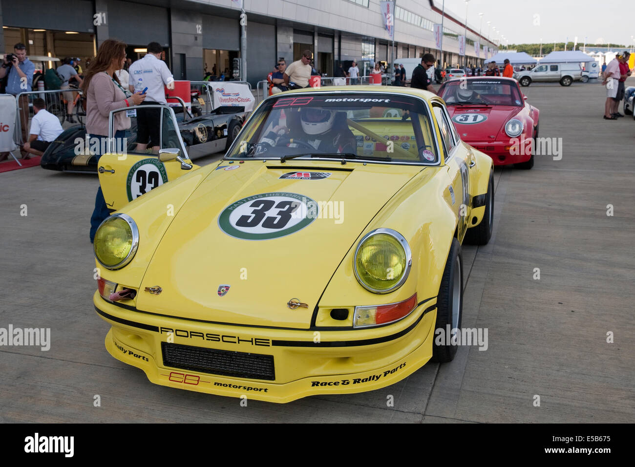 Porsches racing cars hi-res stock photography and images - Alamy